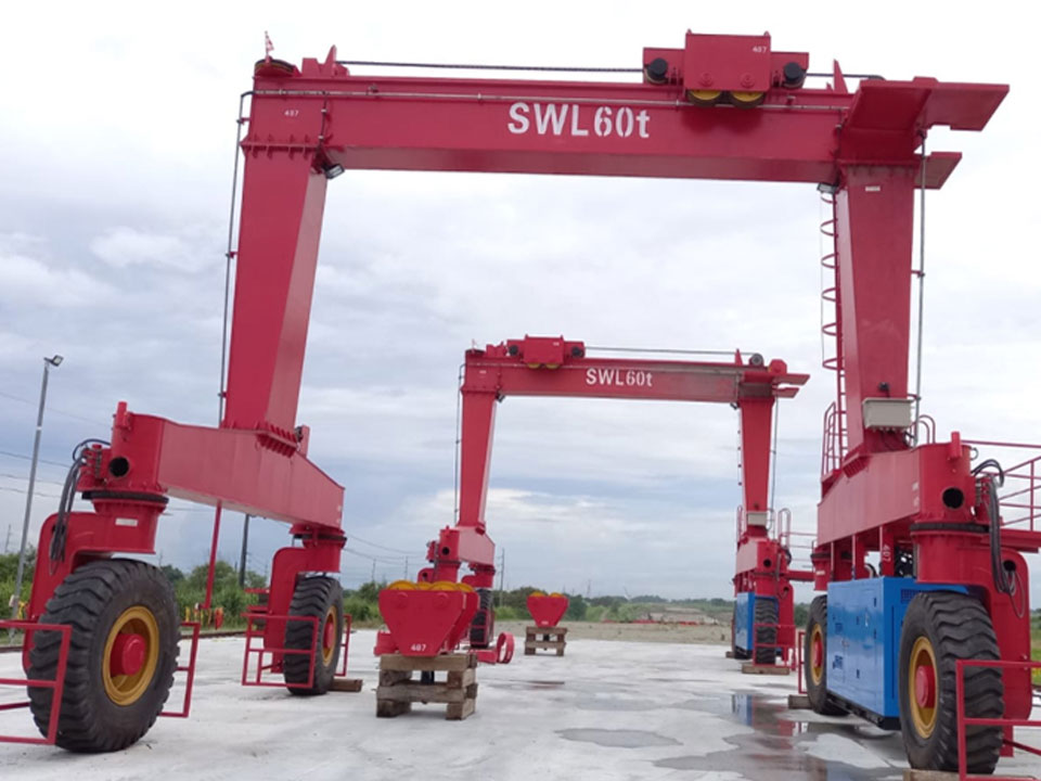 Mobile Straddle Carrier Was Successfully Installed in Yemen